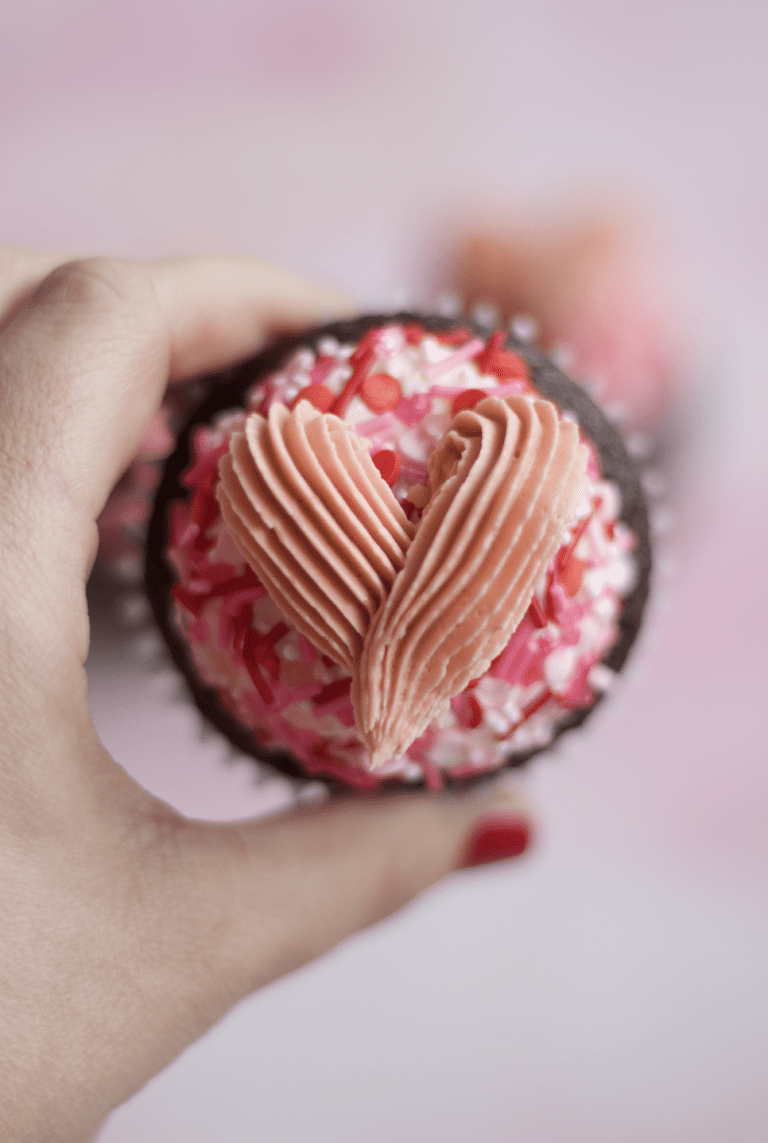 Easy Valentine Cupcakes Decorating Ideas - BAKED by Blair
